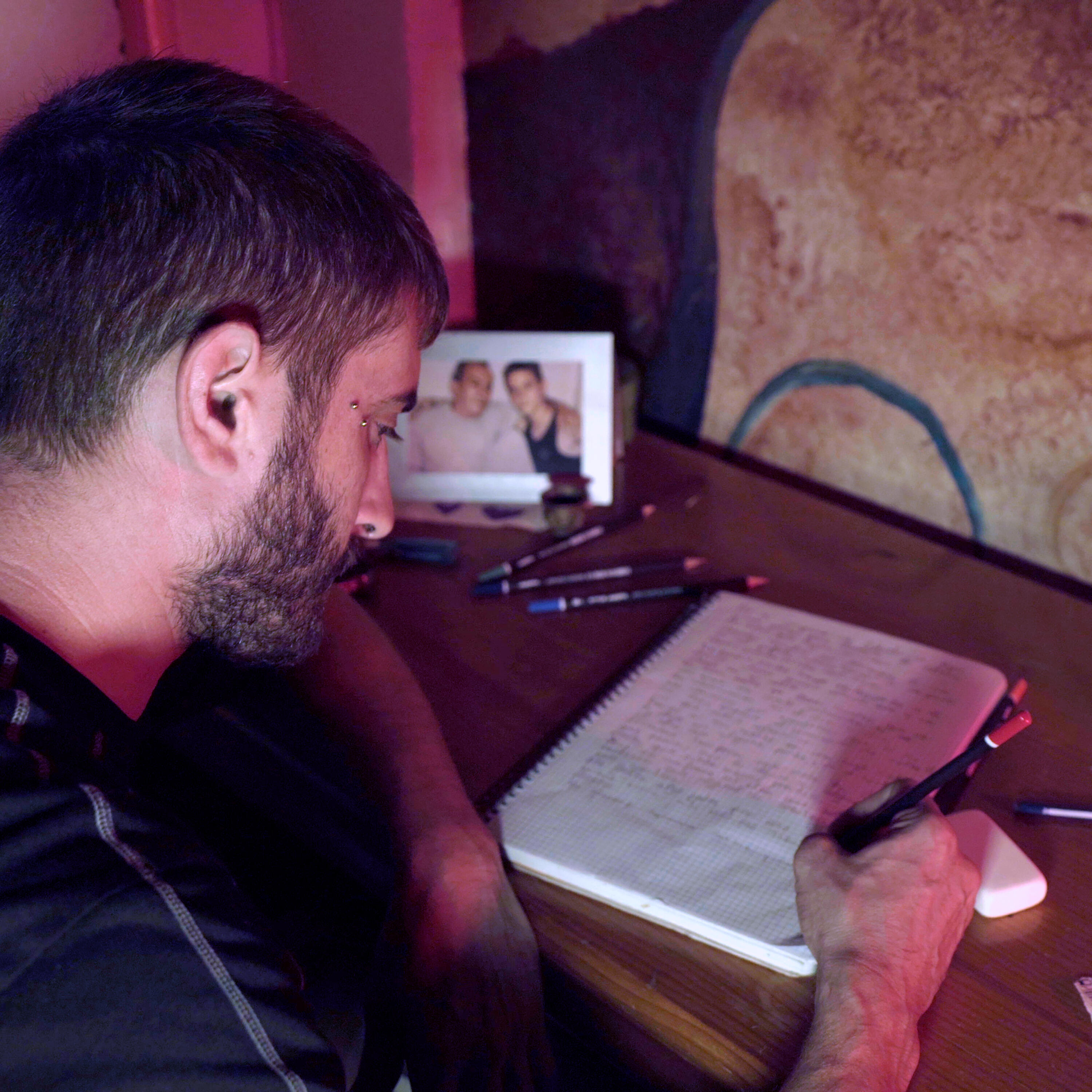 Pio Lee - Libreta, Lápiz y Goma | iHeart